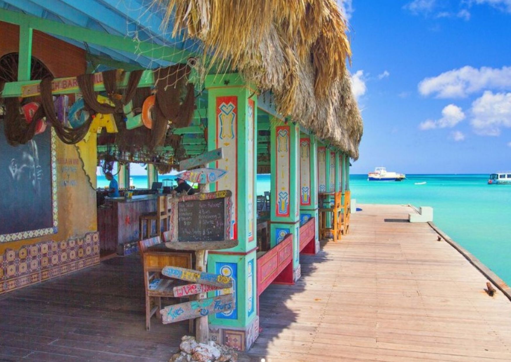 9 Best Beach Bars in Aruba