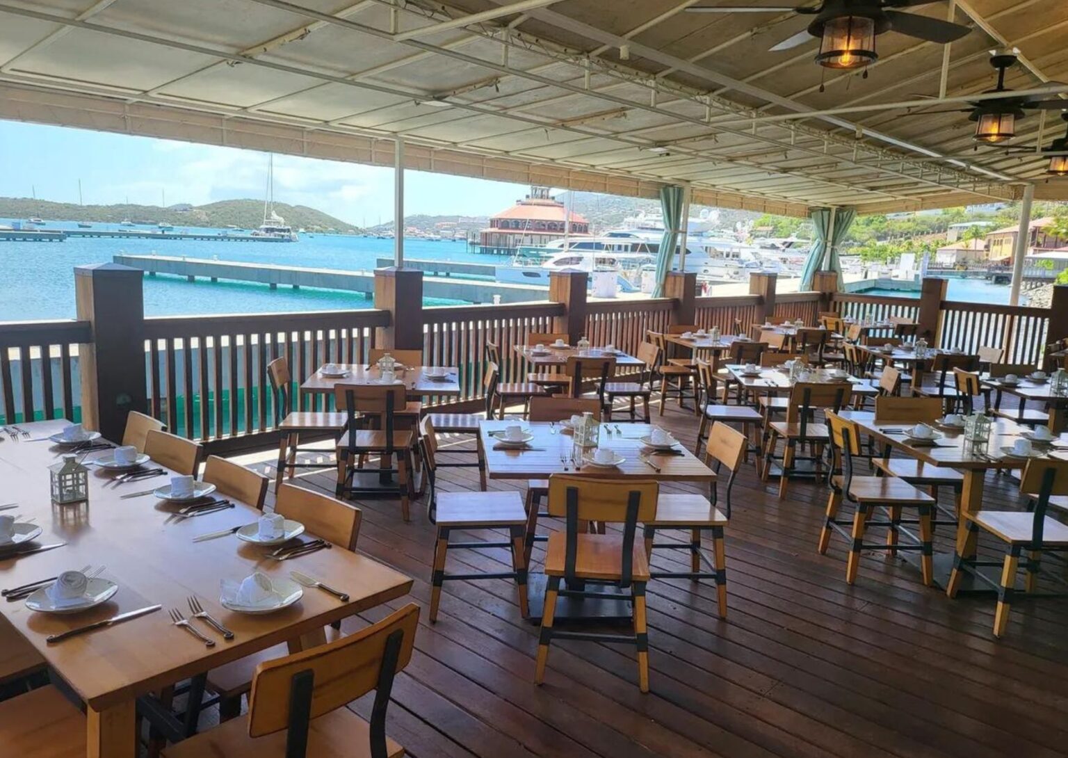 9 Best Restaurants in St Thomas