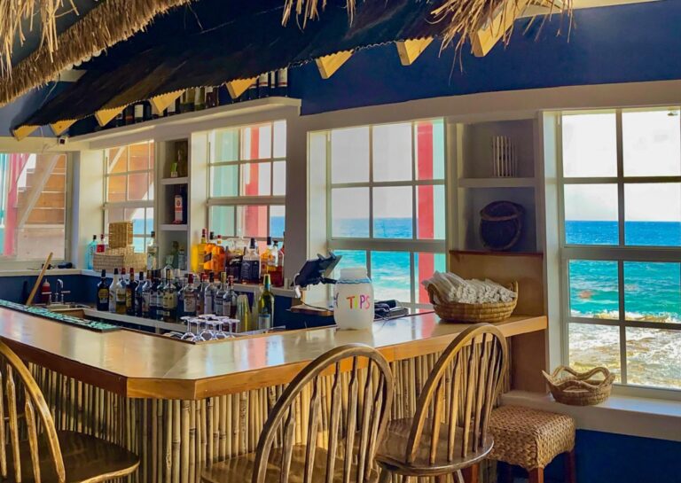 10 Best Beach Bars in The Bahamas - Destination Magazines